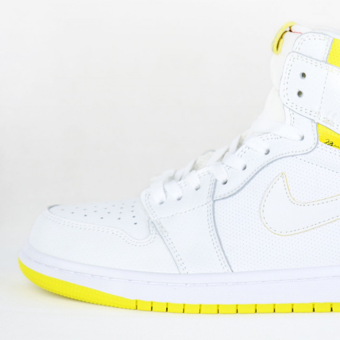 Air Jordan 1 First Class Flight