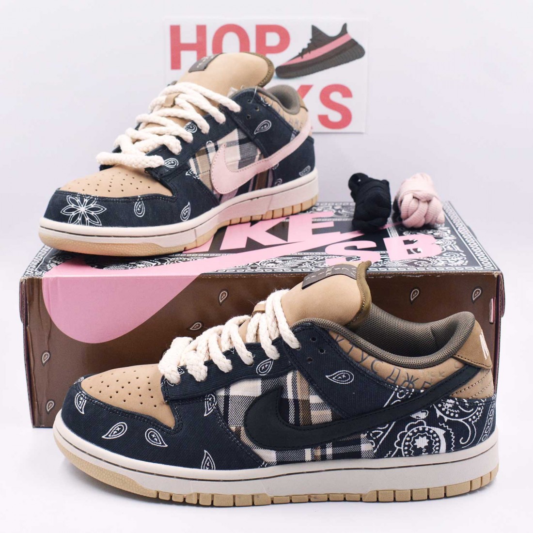 Travis Scott X SB Dunk Low Cactus Jack