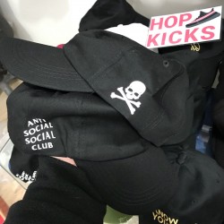 Online Sneaker Shop in Pakistan |Trainers, Joggers & more|HopKicks.pk